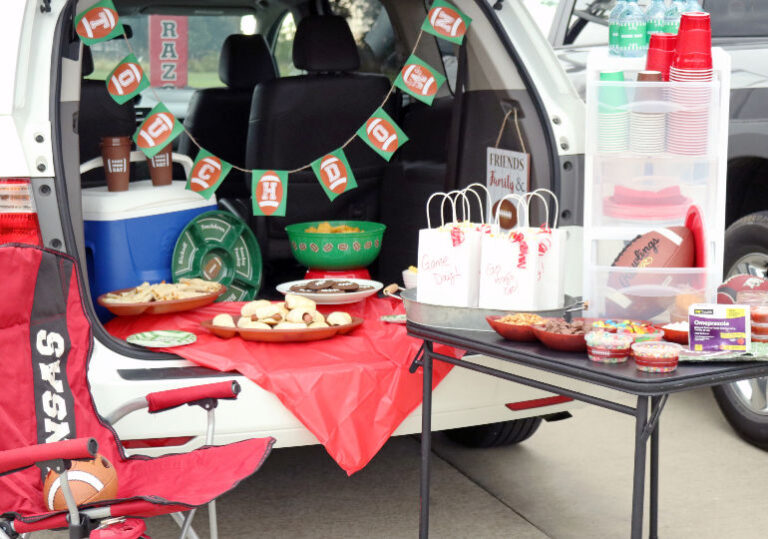 How to Throw an Easy Tailgate Party! - Passion For Savings