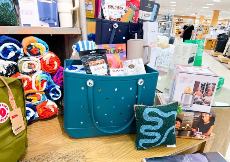 Bogg Bag Accessories | Our Favorite Picks To Keep Organized!